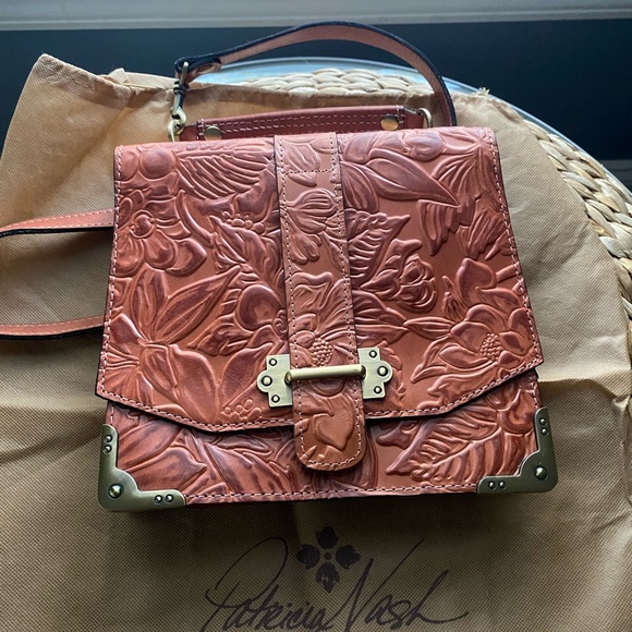 Patricia Nash | Bags | Patricia Nash Stella Flap Spring Floral Tooling ...